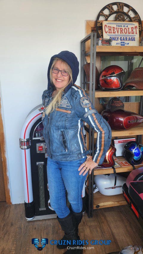 Ladies Leather Motorcycle Jacket with Removable Lining and Armour ...